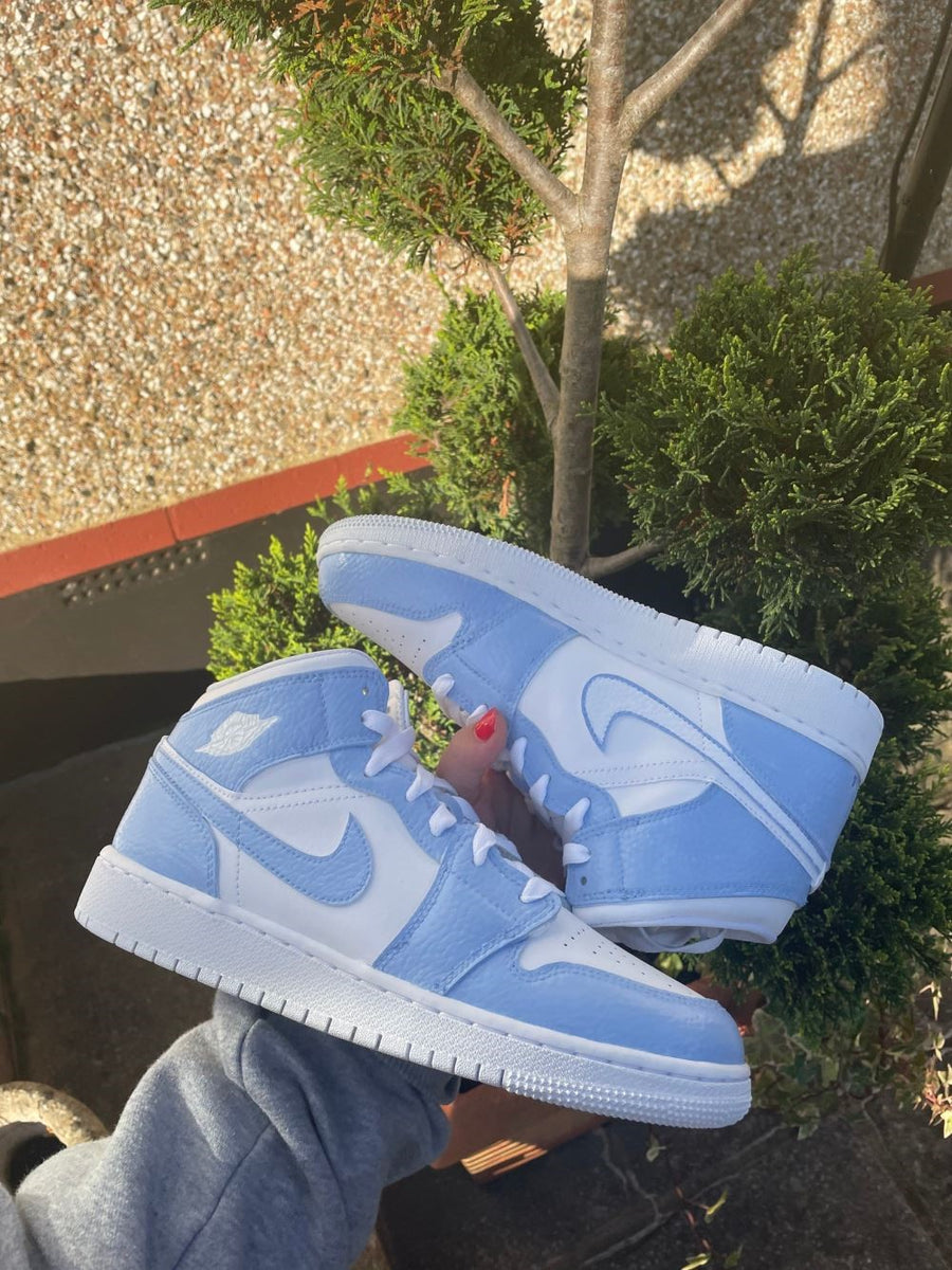 Baby Blue Custom Air Jordan 1 – unitecustom